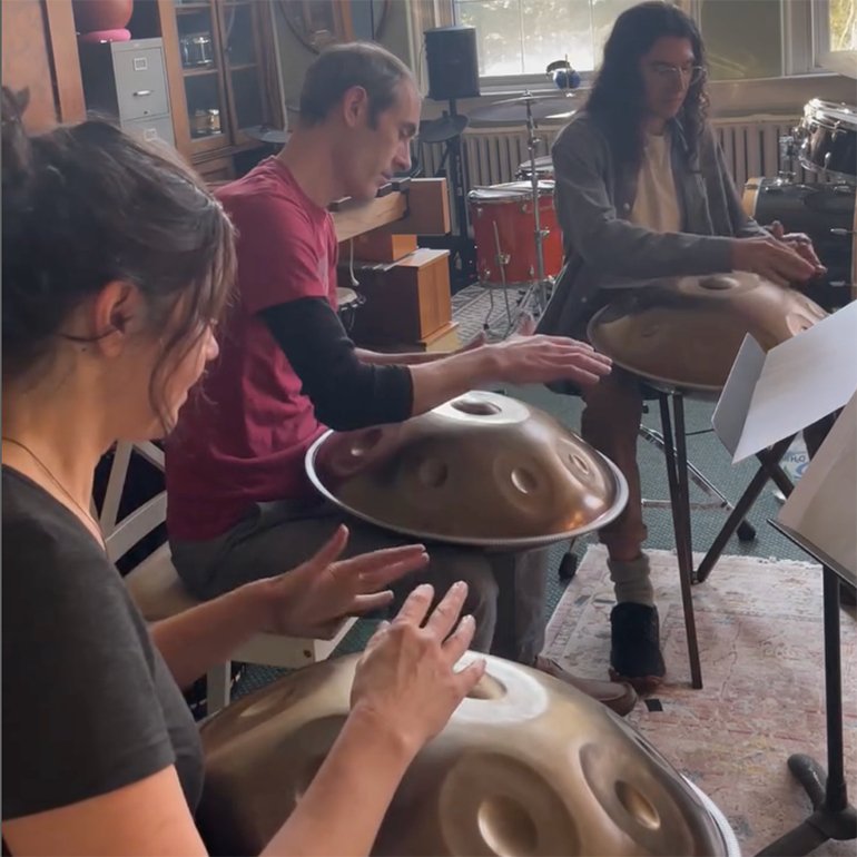 Handpan Ensemble – Sound Artist